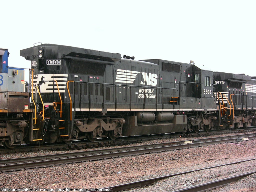 NS 8308